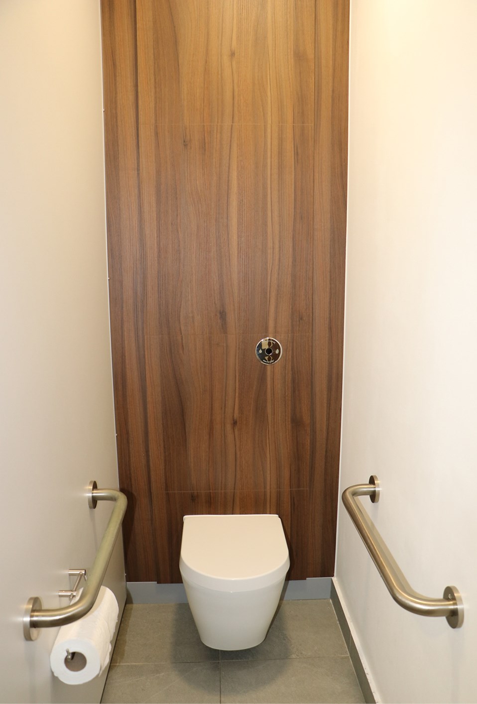 Office Washroom Project, Kent, UK | Venesta